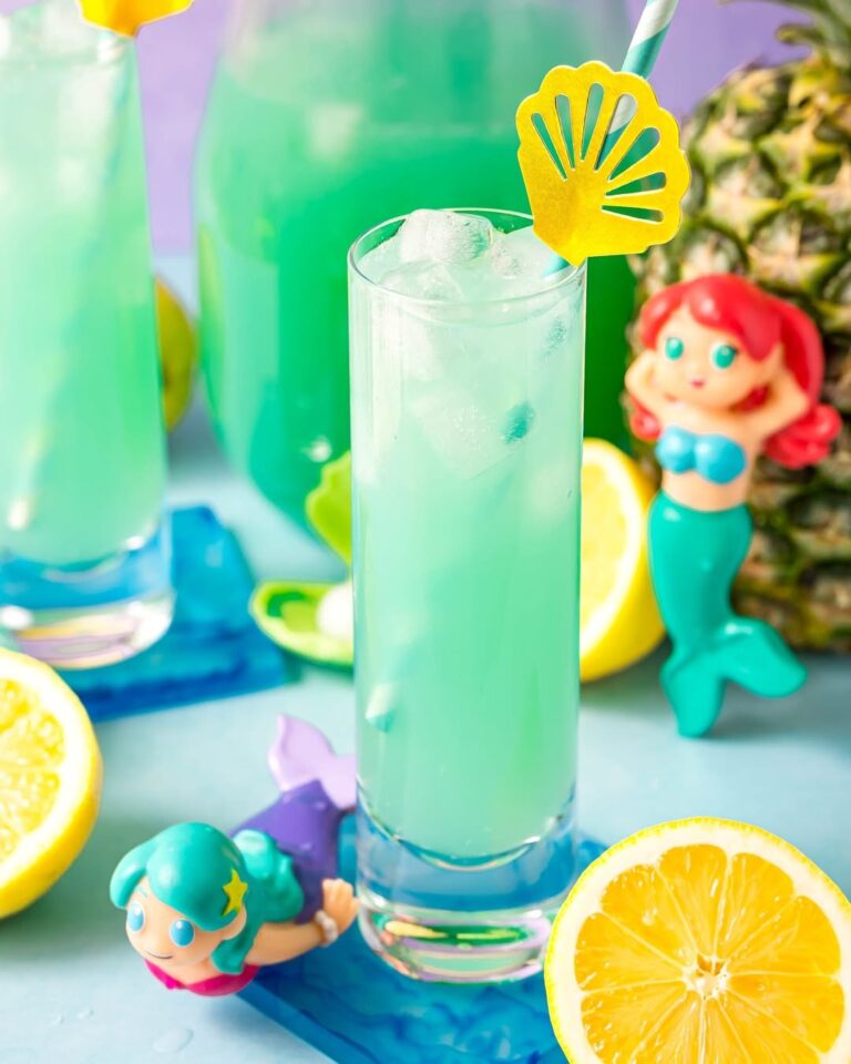 70+ Fun & Refreshing Kids Drinks for a Party